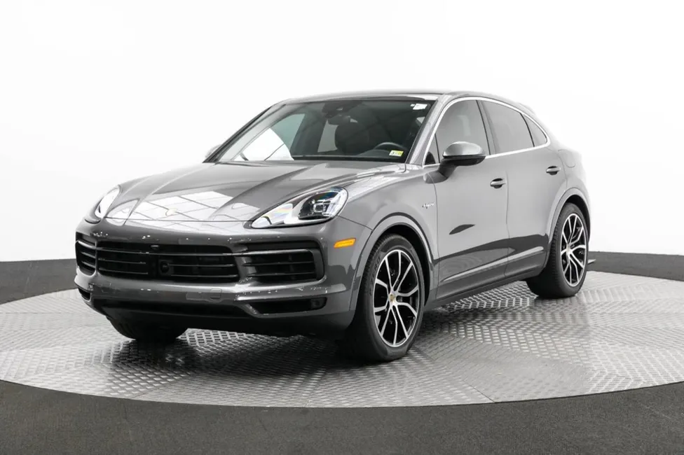 2022 Porsche Cayenne E-Hybrid Coupe for sale on Sotheby’s Motorsport ...