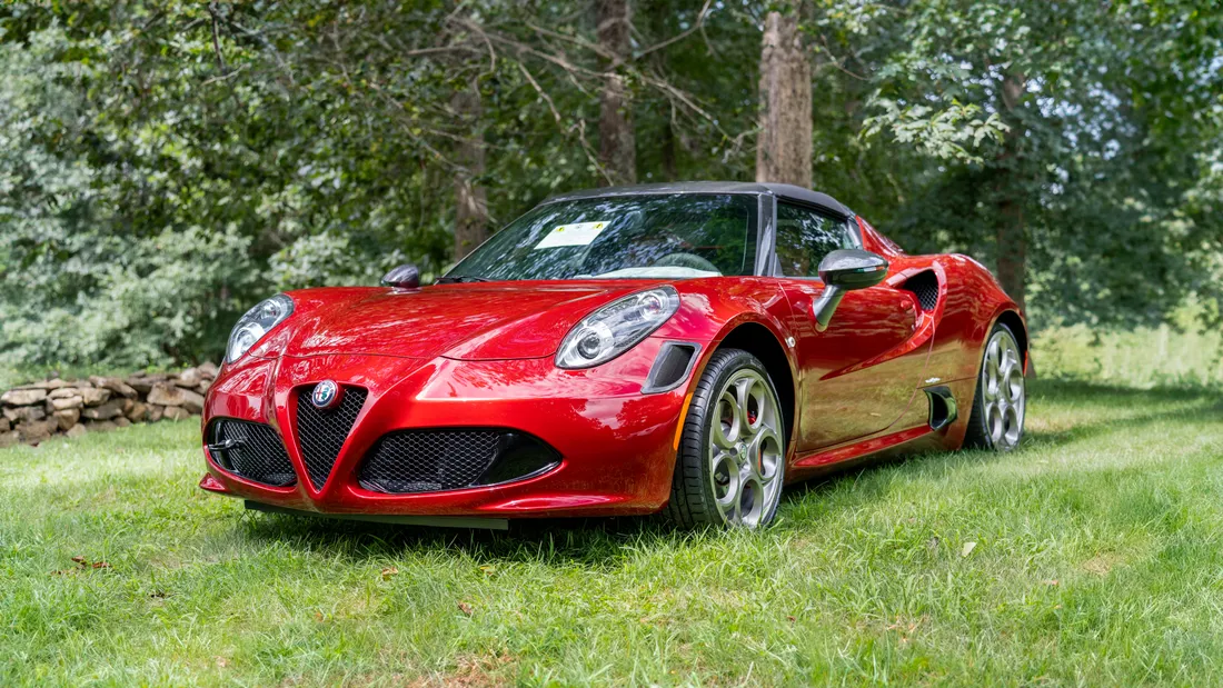 2020 33-Mile Alfa Romeo 4C Spider 33 Stradale Tributo 33 Stradale ...